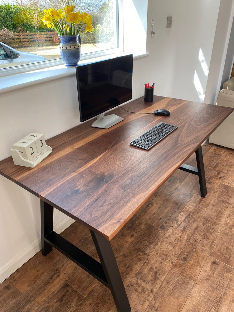 The Unparalleled Benefits of Walnut Desks: A Deep Dive – The Somerset ...